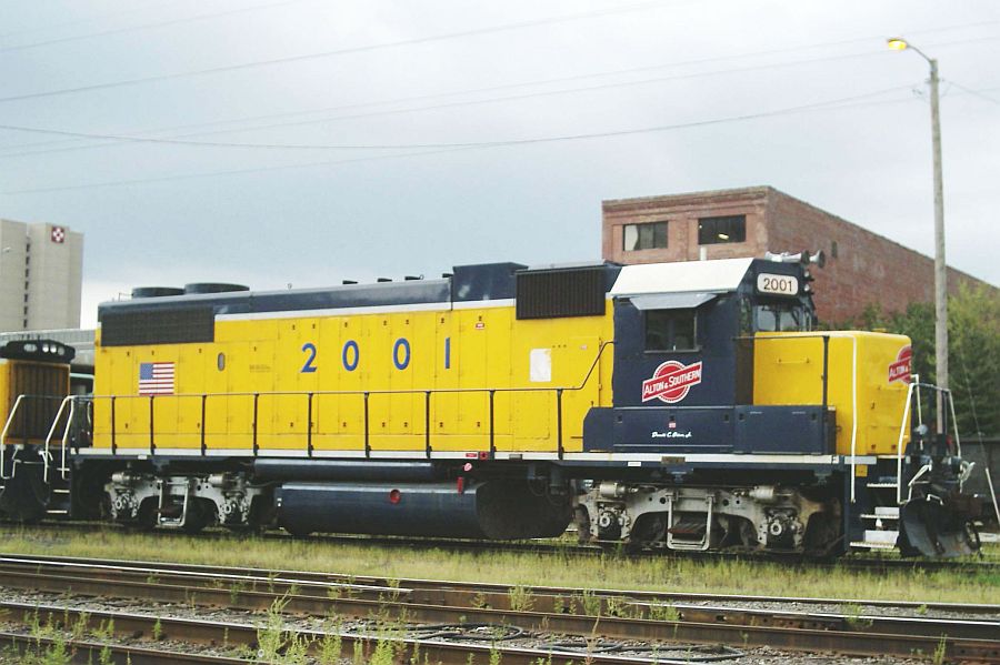 GP 38-2 2001